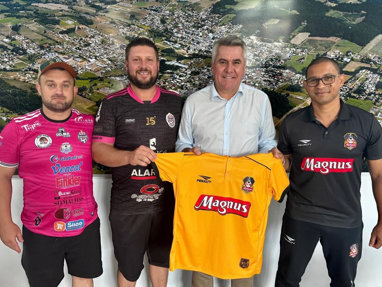 Prefeito de Arroio do Tigre recebe dirigentes do Camangang/25 de Julho ...