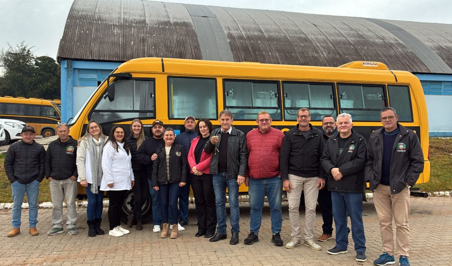 Prefeitura de Ibarama investe R$ 426 mil em novo micro-ônibus para o ...
